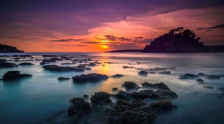 A Complete Guide to Explore Crystal Bay Beach Nusa Penida ...